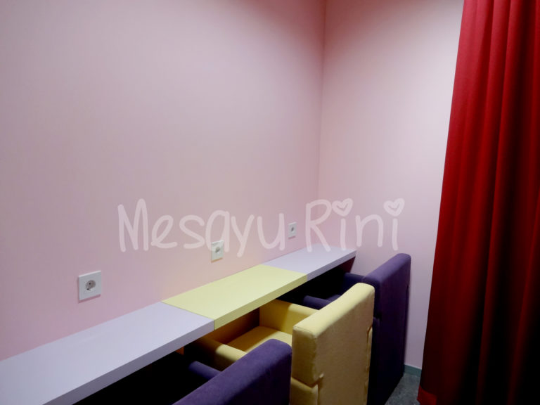 Ide Desain Ruang Laktasi yang Nyaman Bagi Ibu Menyusui | Backdrop Solo