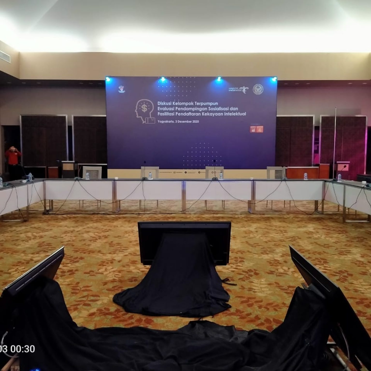 Sewa Backdrop Event di Jogja | Backdrop Solo