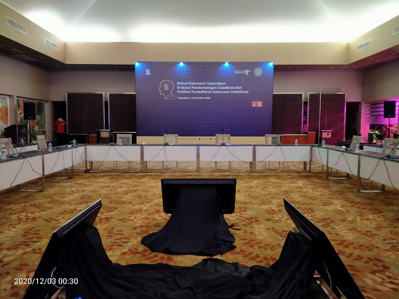 Sewa Backdrop Event di Jogja | Backdrop Solo