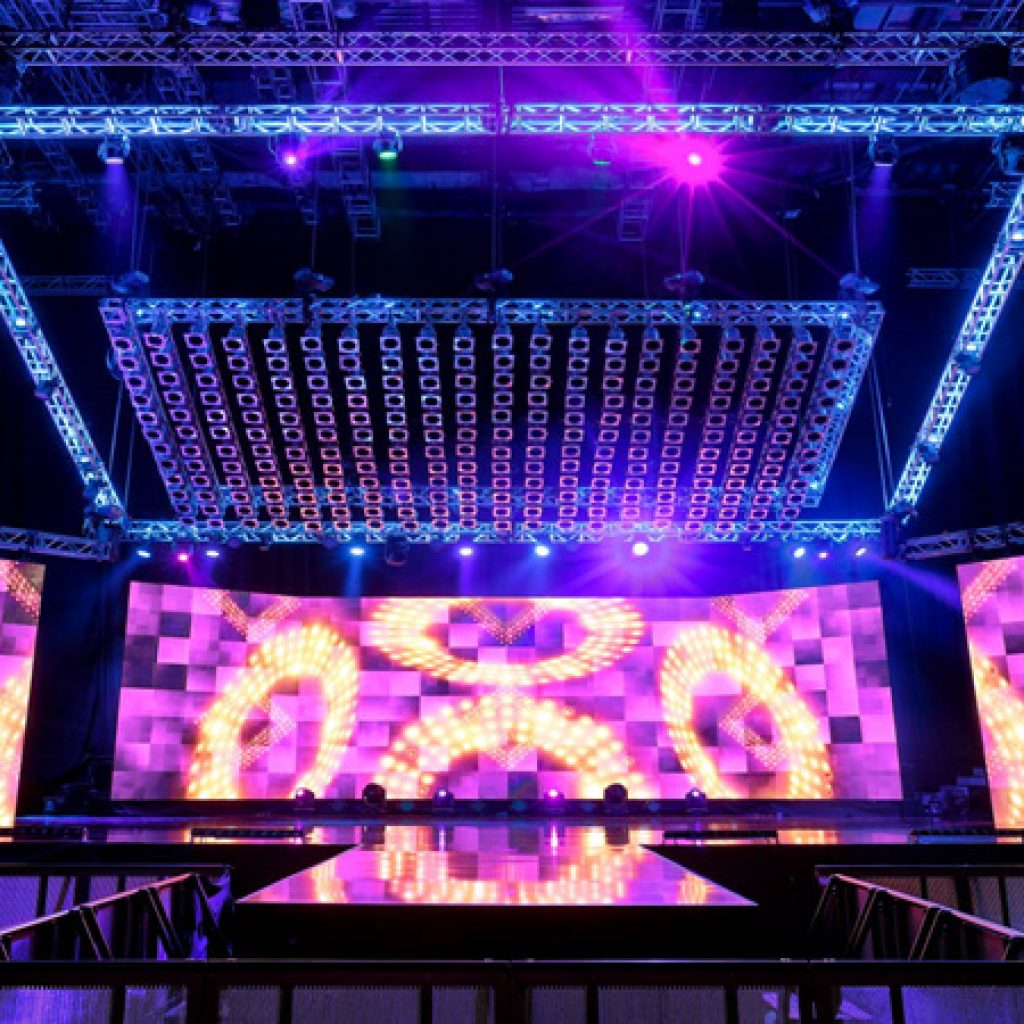 Sewa LED Screen di Solo | Backdrop Solo